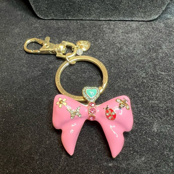 Betsey Johnson | Jewelry | Betsey Johnson Pink Bow Keychain Purse Charm ...